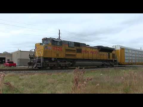 Great Engine sounds + K5LLA! UP 8328 Leads manifest SB