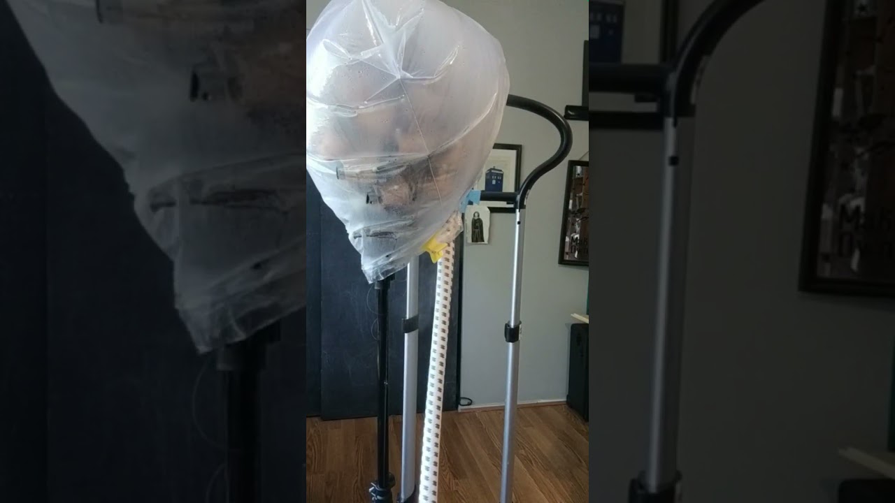 Steaming a Synthetic Wig - YouTube