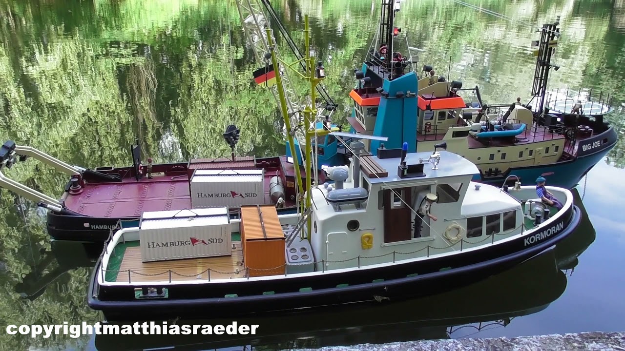 Robbe Kormoran and Happy Hunter reloading containers. - YouTube
