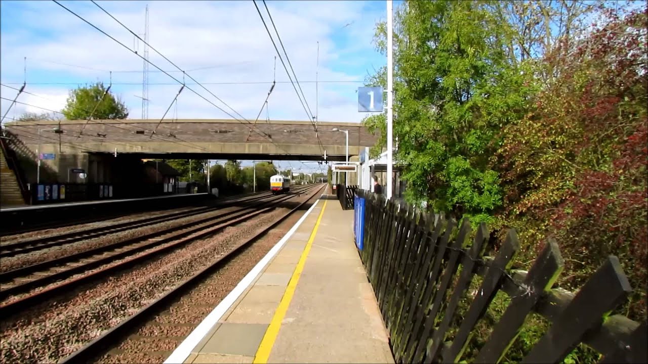 86259 "Les Ross" passing Welham Green Willesden TMD - York 25/10/2014 ...