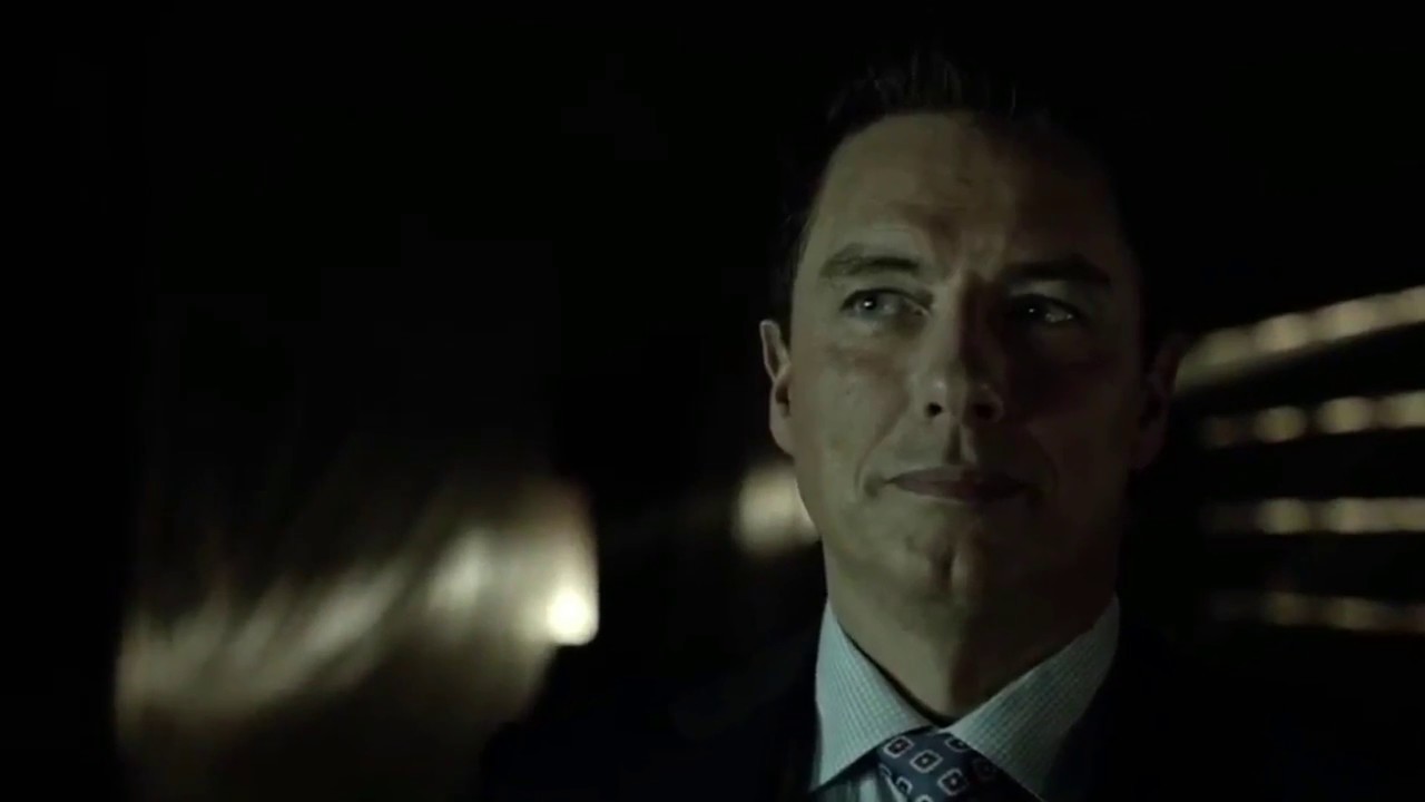 Malcolm merlyn in Arrow season 5 - YouTube