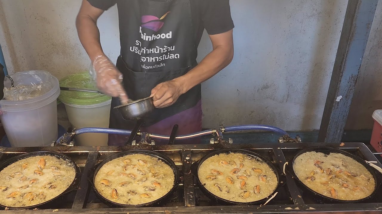 The Most Famous Crispy Khai Jiao (Thai-Style Omelet) in Bangkok-Thai ...