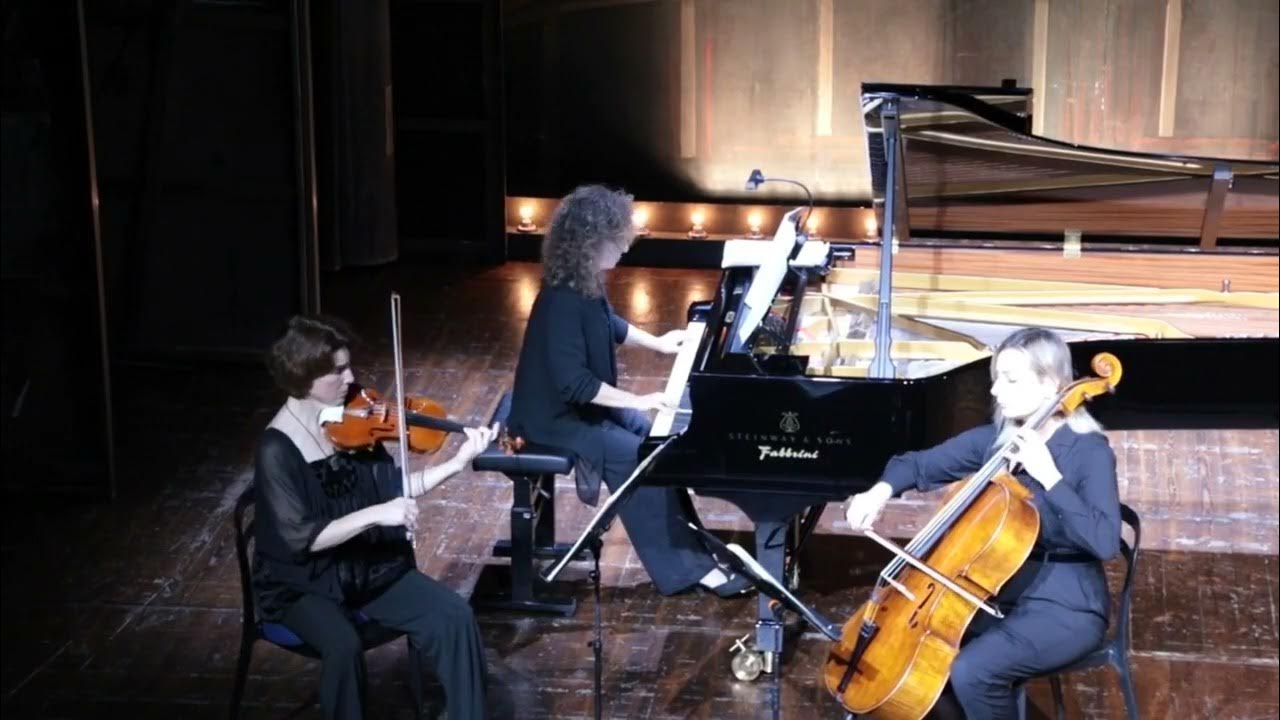 Ludwig van Beethoven: Trio in Re maggiore op. 70 n.1, "Ghost" - I. Allegro vivace e con brio ...