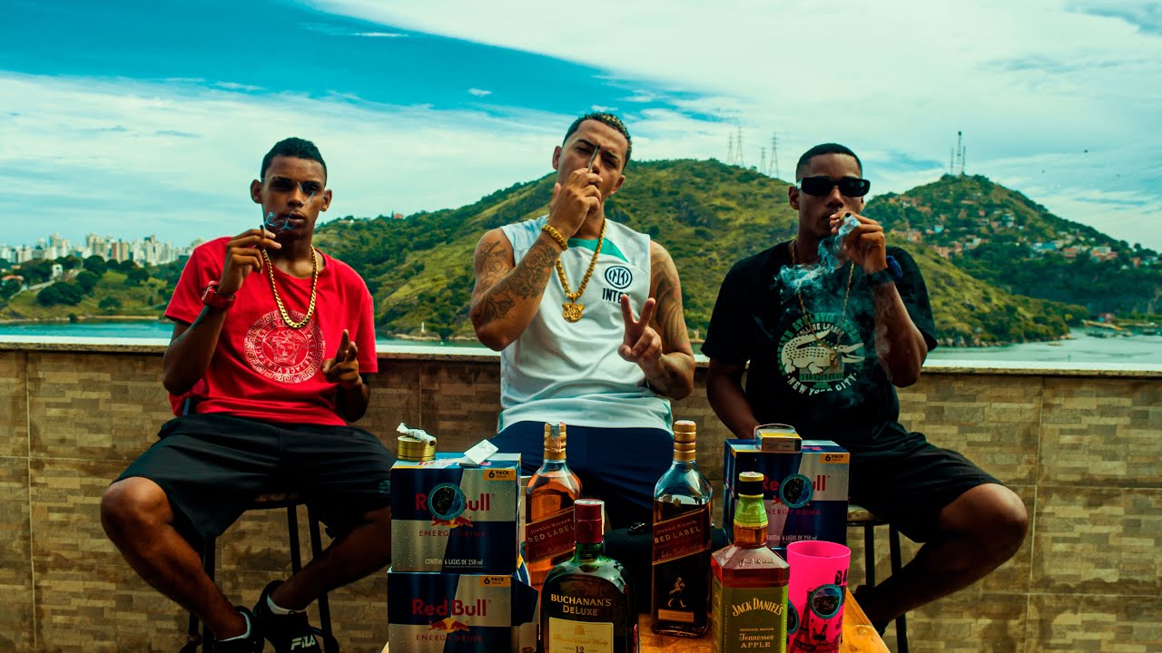 Mc Gb Do Naza , Mc 2r , Mc 2c - Ela Fala Que Me Ama ( Video Clipe