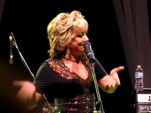 Googoosh Live in Concert- Toronto 2012- Joke 3 rated R.MOV