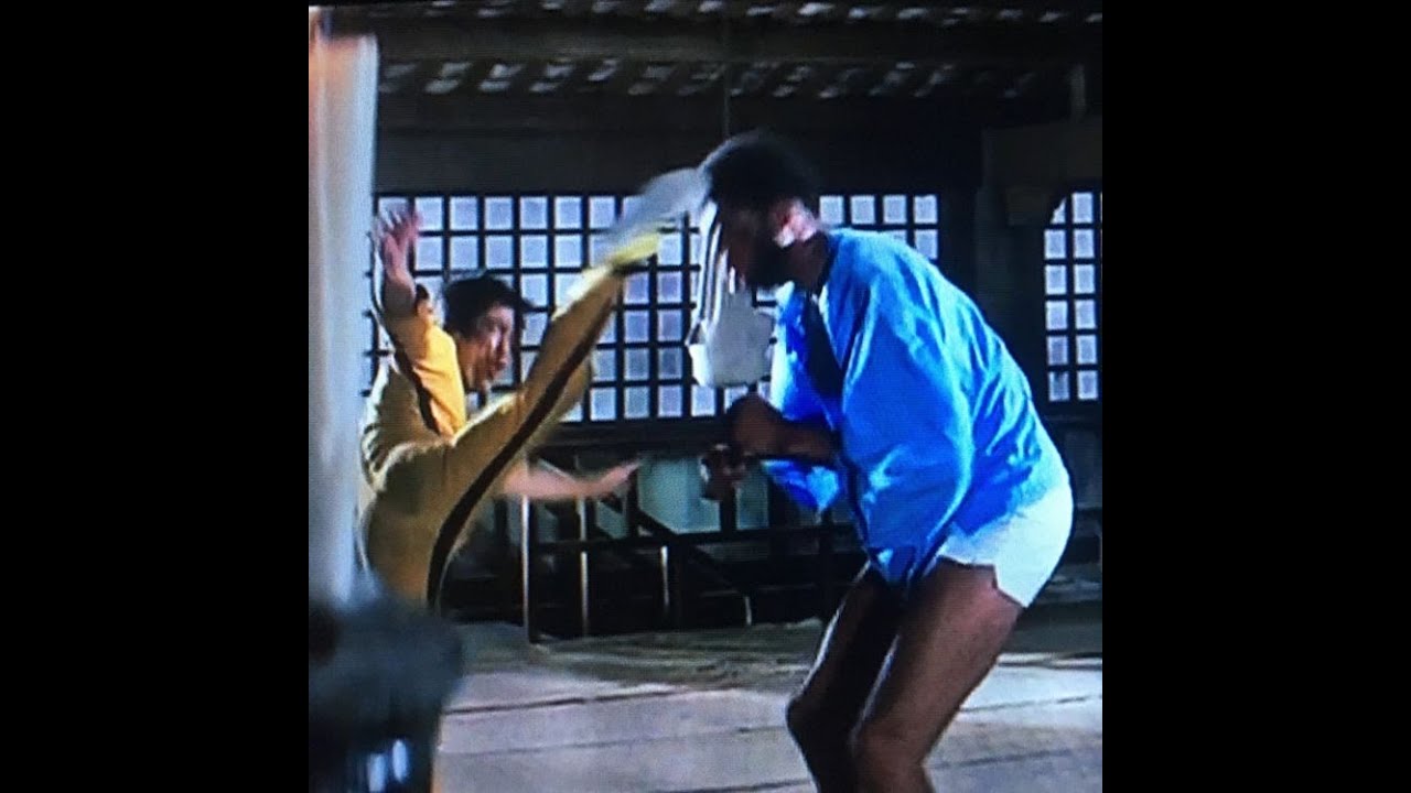 Cross kick Studio Films Bruce Lee Game of Death - YouTube