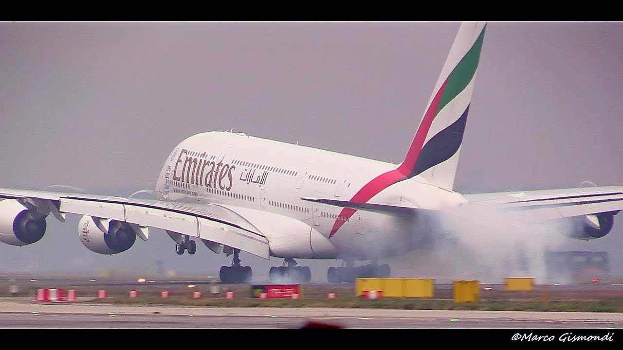 2x Emirates Airbus A380 landing @ Milan Malpensa Airport • Hard landing ...