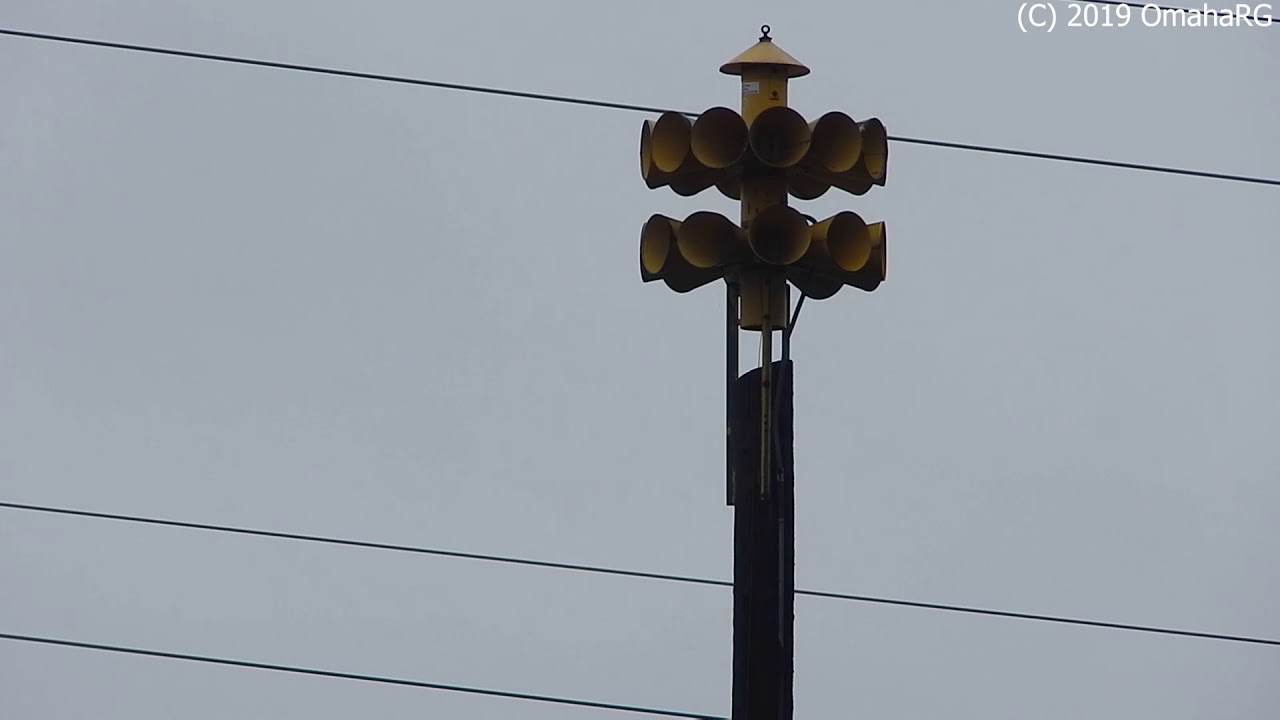 Federal Signal 2t22, Alert | Bellevue, NE | 10-5-19 - YouTube