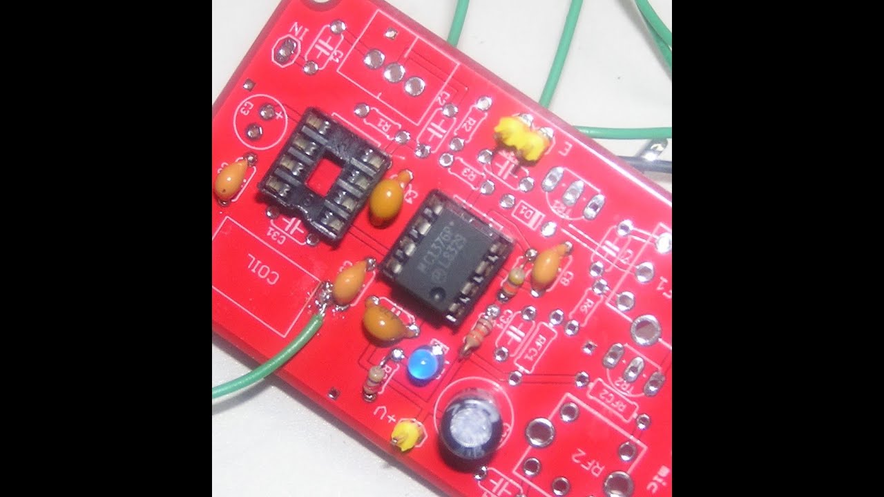 testing balanced mixer 'mc1376p' for amplitude modulation - YouTube