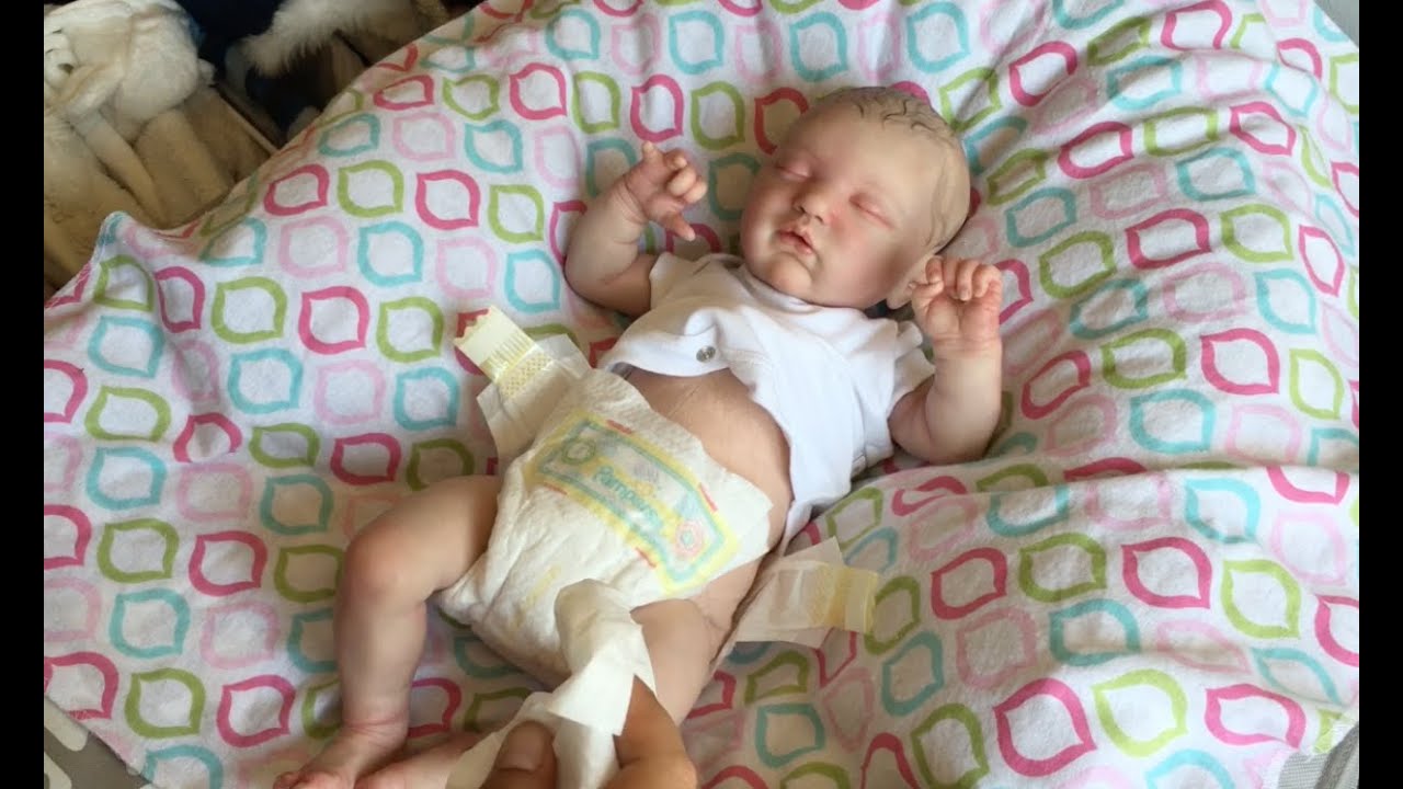 Reborn baby's first diaper change and bottle feeding! Outfit change ...
