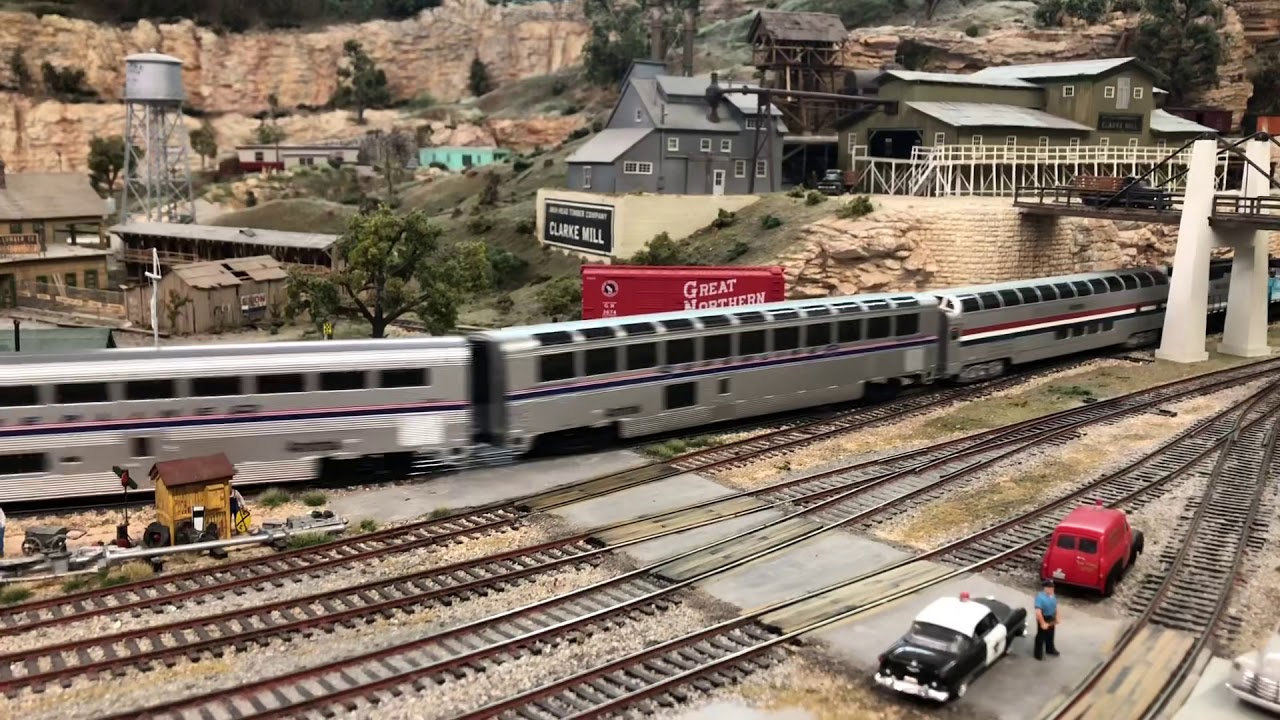 HO scale train fun run compilation - YouTube