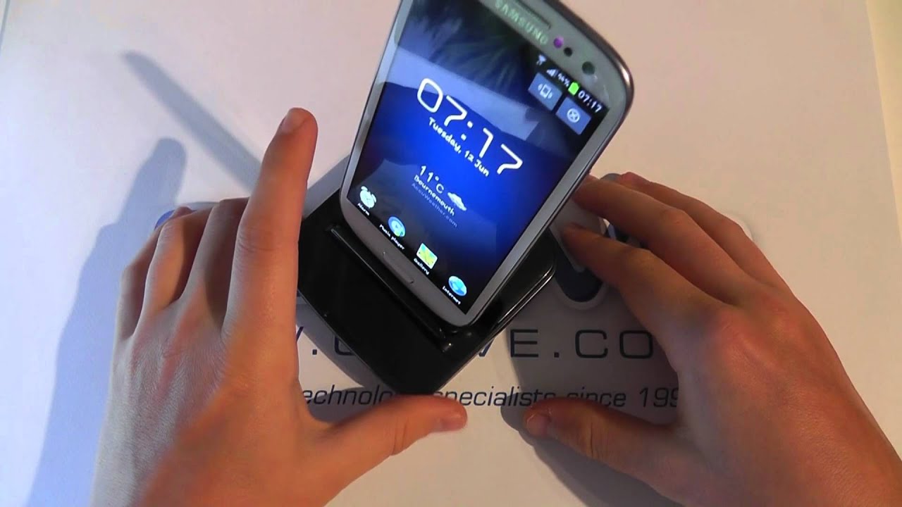 Samsung Universal Micro USB Desktop Dock (Samsung Galaxy S II/S III ...