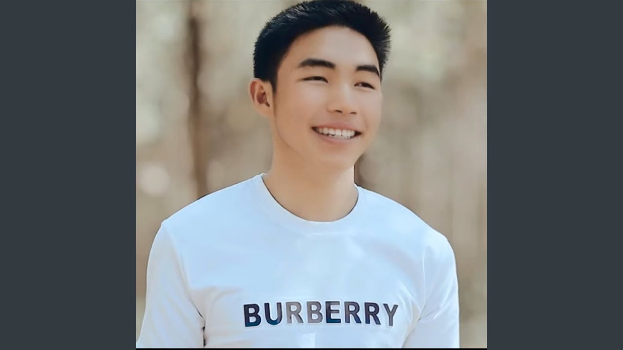 Tub Laib Ncig Zos Muaj Koob Yaj - YouTube