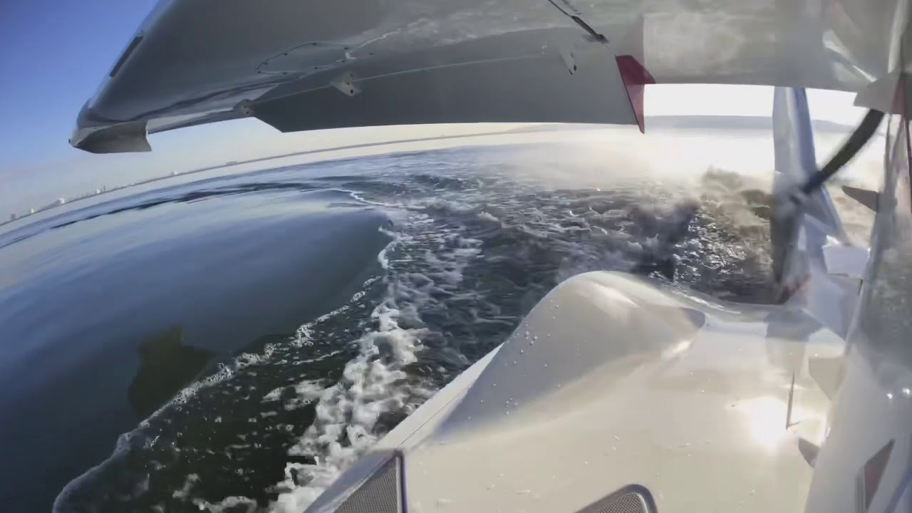 Flying the ICON A5 ; Life of a seaplane pilot. - YouTube