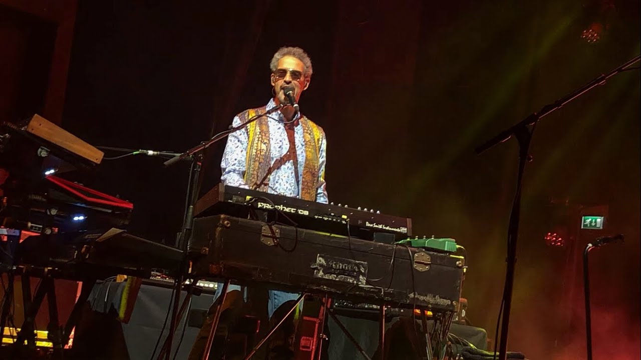 Level 42 at GLive Guildford - Micro Kid - YouTube