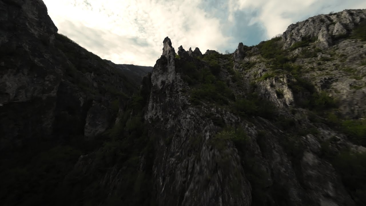 The Cat rock formation - YouTube
