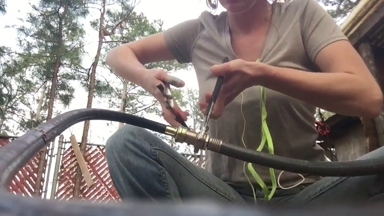 Unclamp a Stuck Hose with 2 Pliers - YouTube