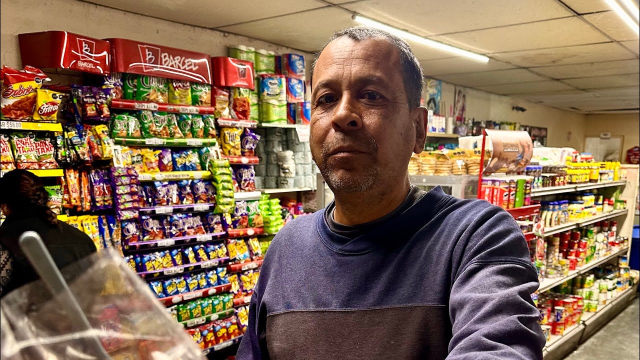 Ahuevo quería un elote el tony - YouTube