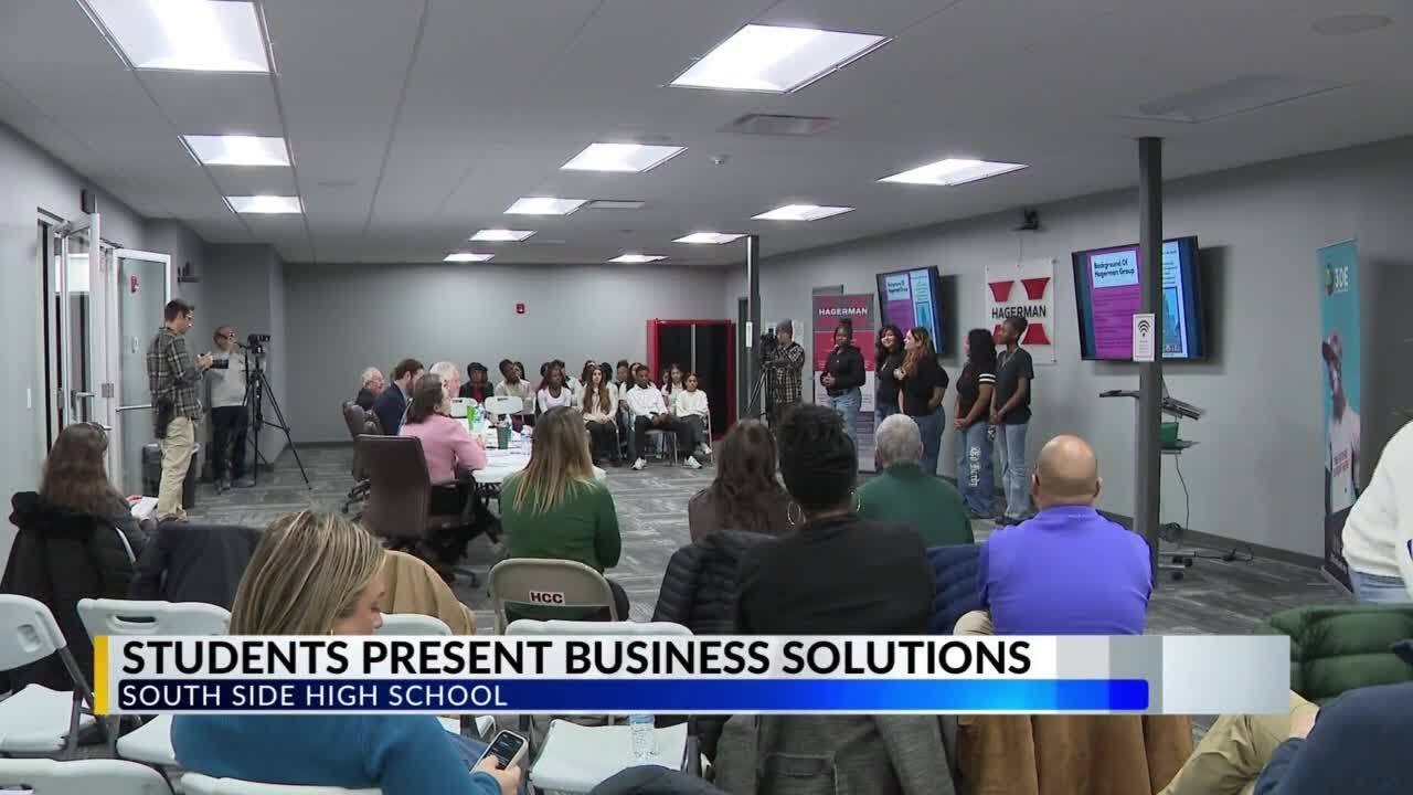 South Side students present business solutions to Hagerman - YouTube