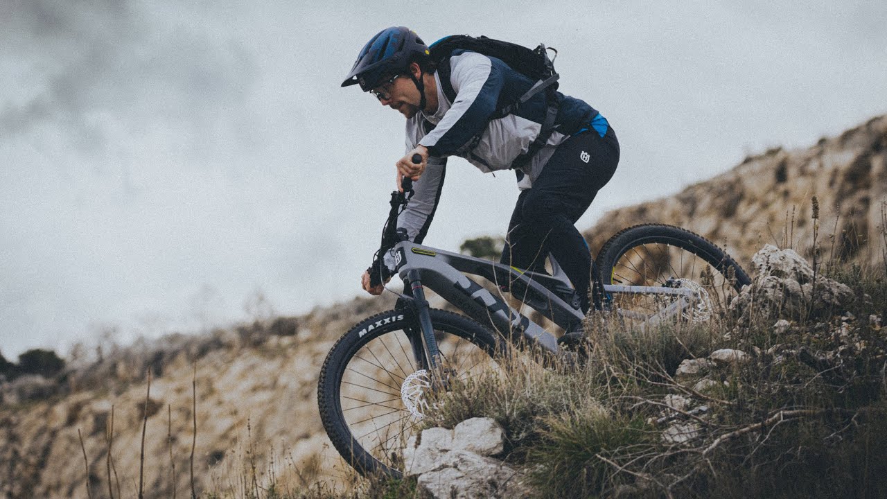 Light Cross LC5 | Husqvarna E-Bicycles - YouTube