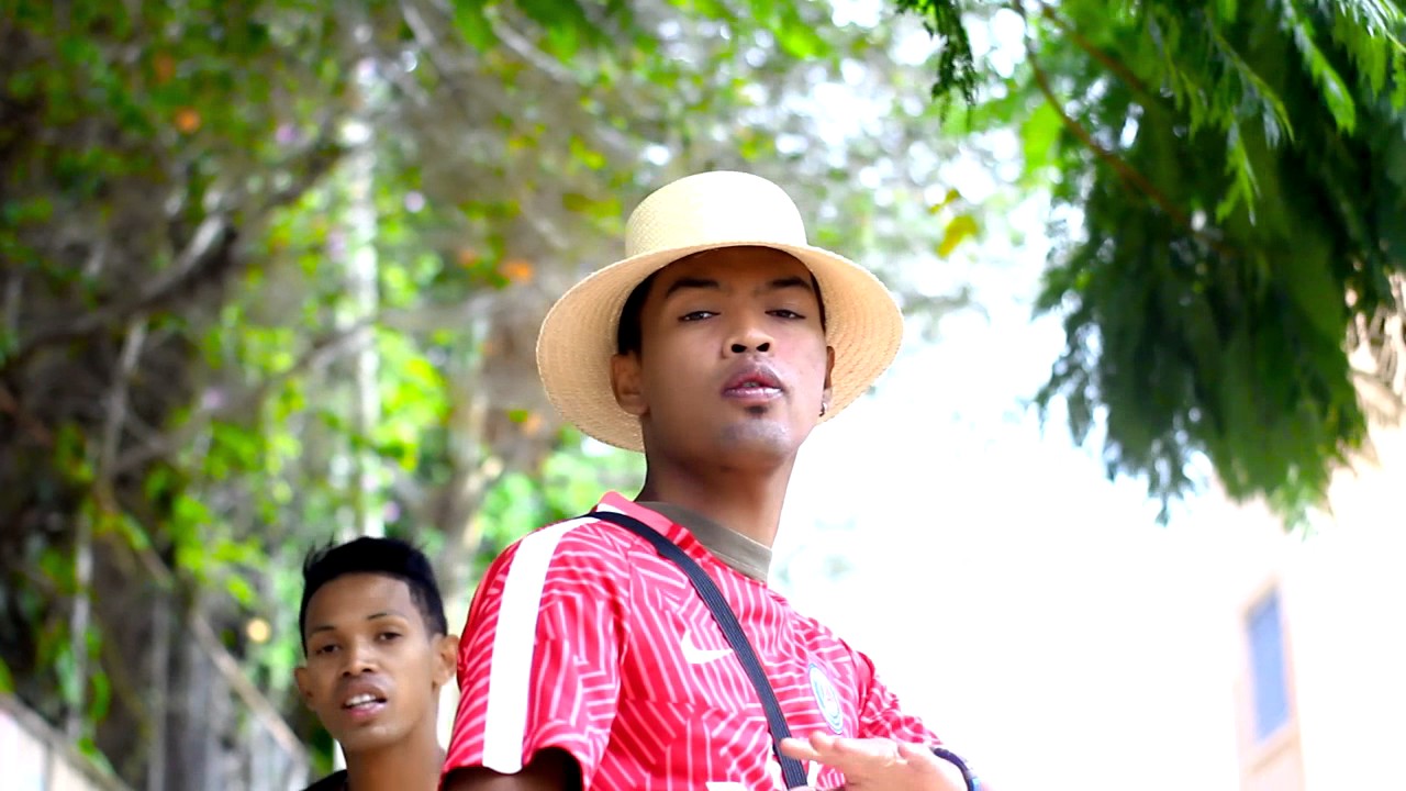 LASNAH ft.Mr SAYDA - Aleo zah handeh (Official vidéo)Nouveauté Gasy ...