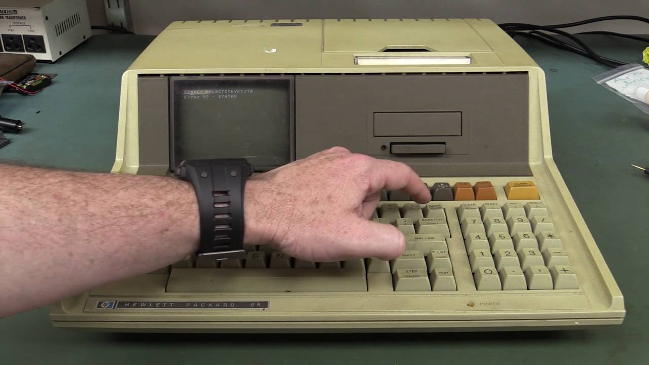 EEVblog #904 - Hewlett Packard HP85 Professional Computer - YouTube