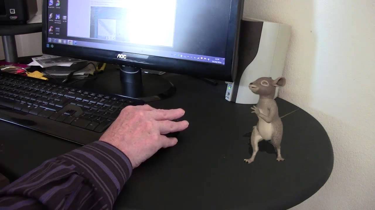 Dancing Mouse on Computer Desk - YouTube