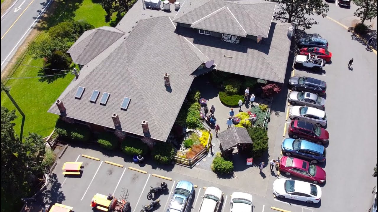 Having Lunch in Metchosin - YouTube