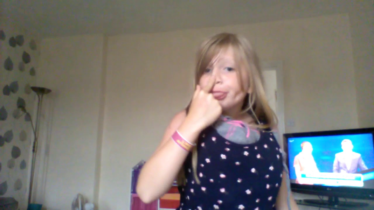 Disco dancing Laura face funny - YouTube