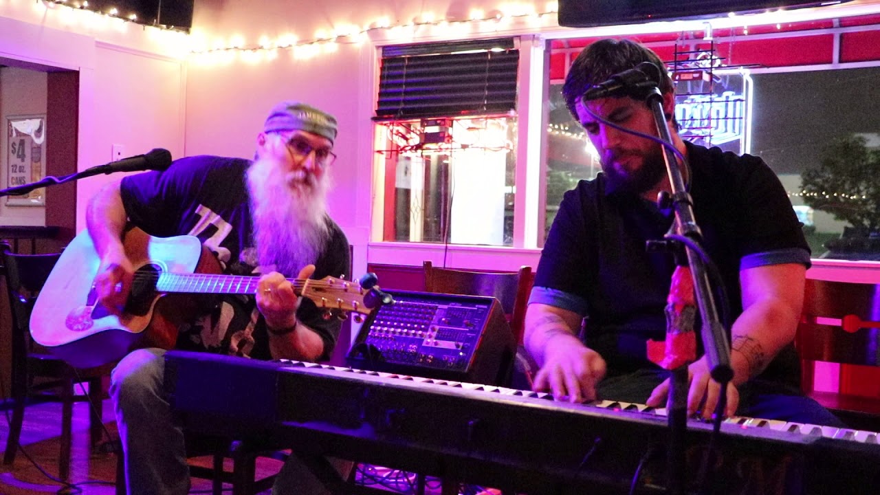 MIKE MCCULLOUGH & RAY PALMER @ NICKS OPEN MIC 5/16/18 CRIPPLED INSIDE ...