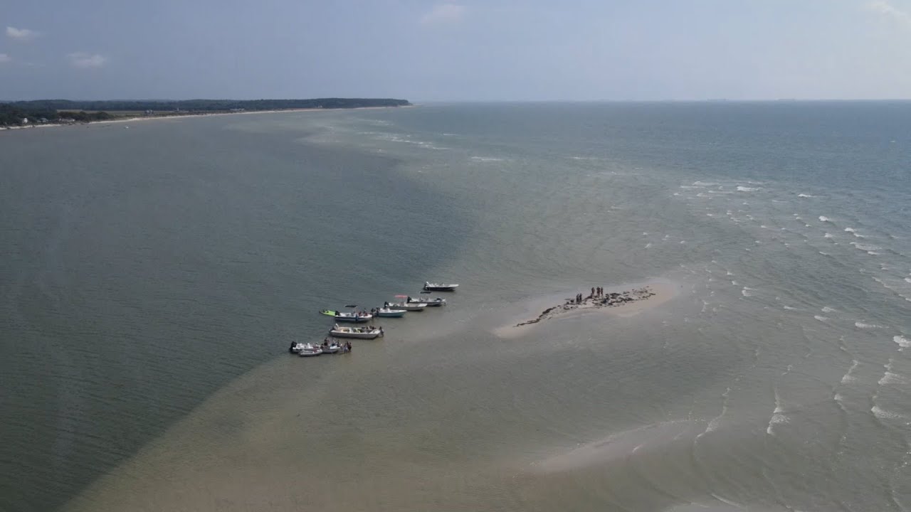 Smith Beach Sand Bar - YouTube