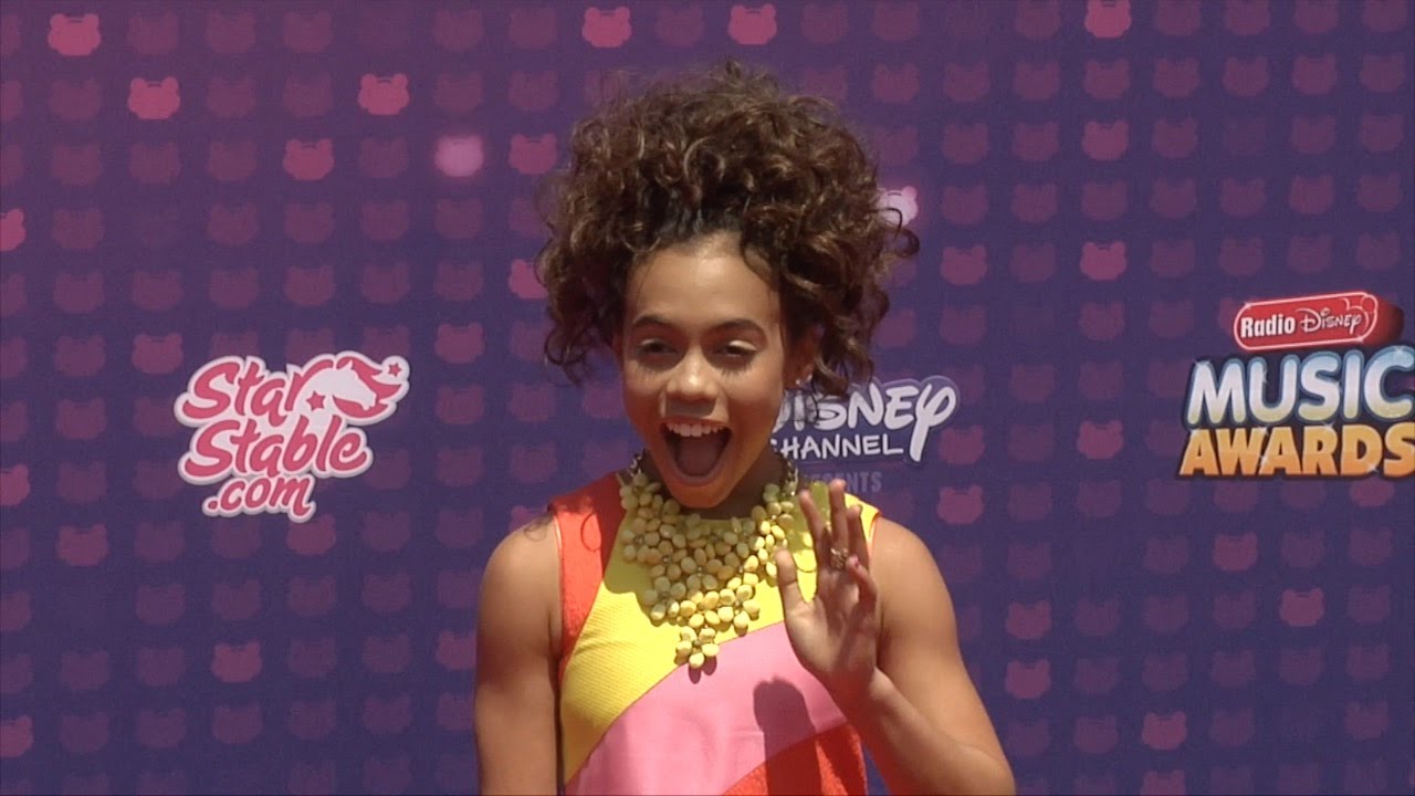 Asia Monet Ray 2016 Radio Disney Music Awards Red Carpet - YouTube