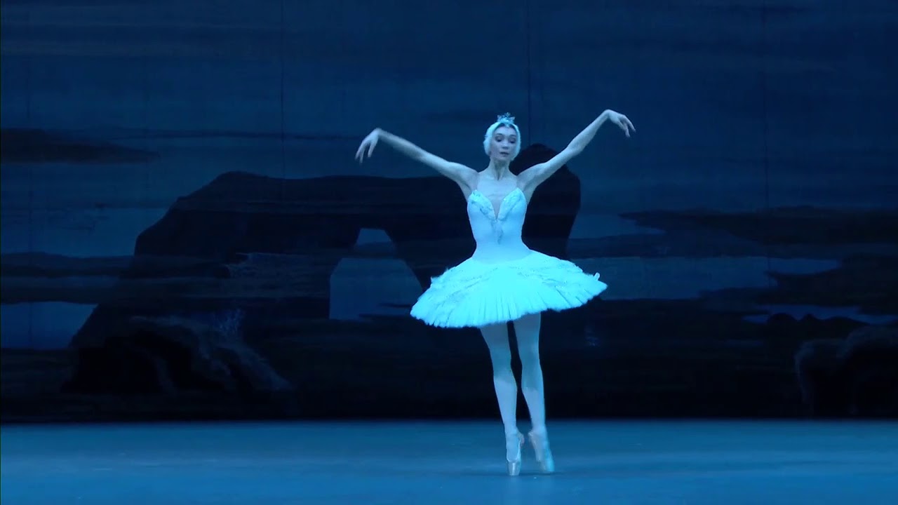 Olga Smirnova - Odette Variation - YouTube