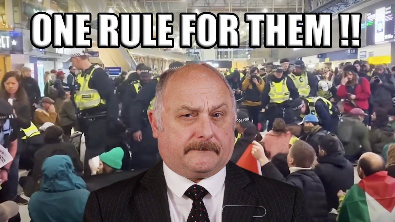 The police are scared! - YouTube