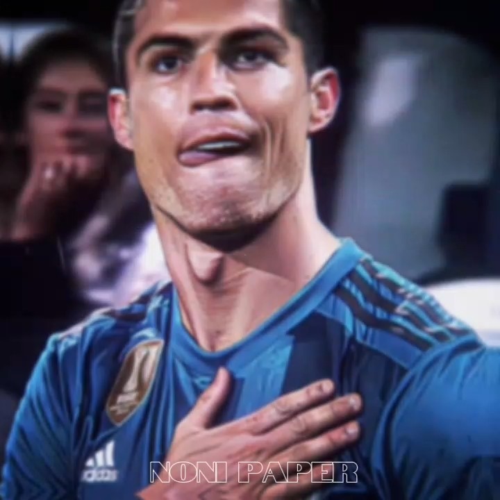 slide your finger 🤞#ronaldo#cr7#cristiano - YouTube