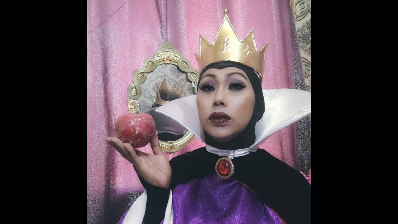 Evil Queen Make Up Tutorial - YouTube