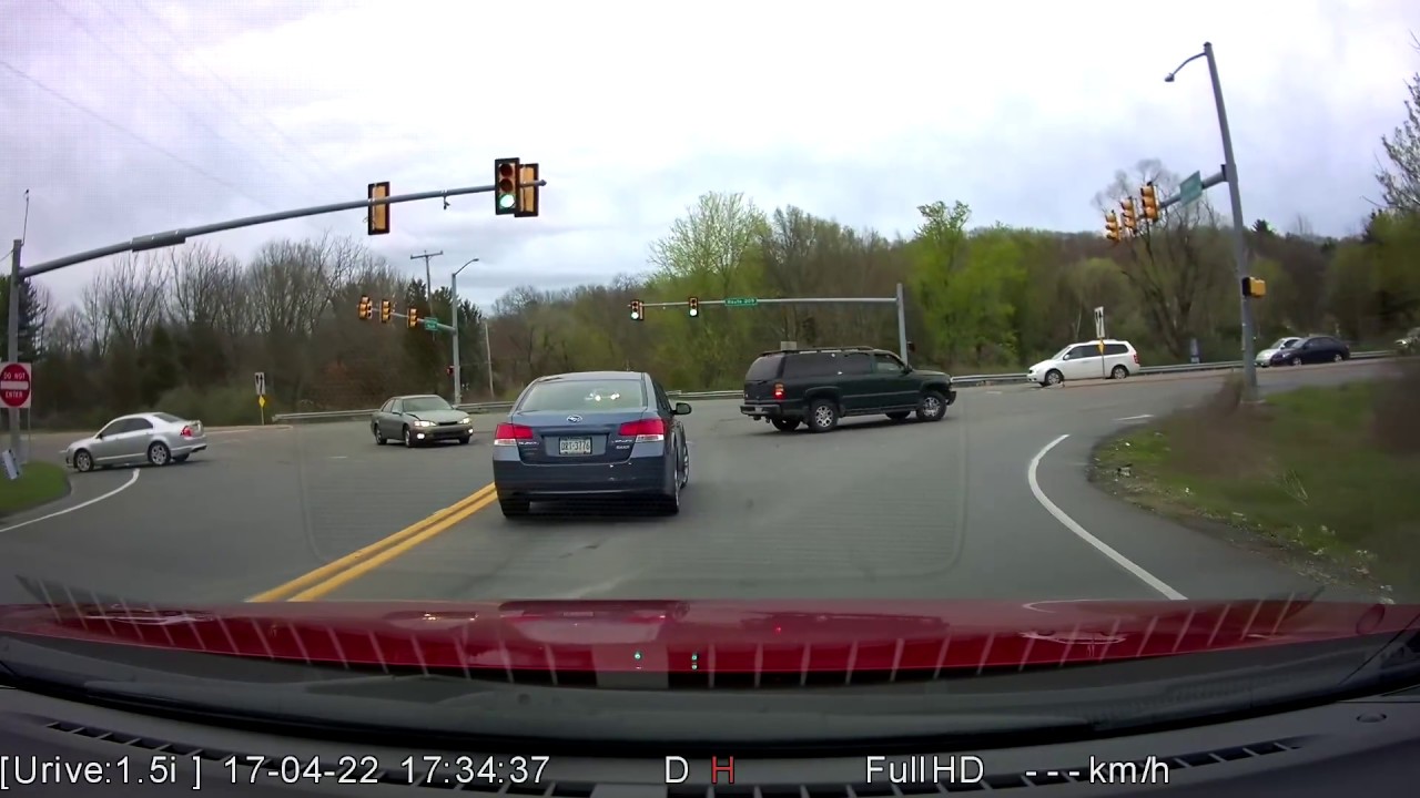 Accident at intersection Route 209 PA - YouTube