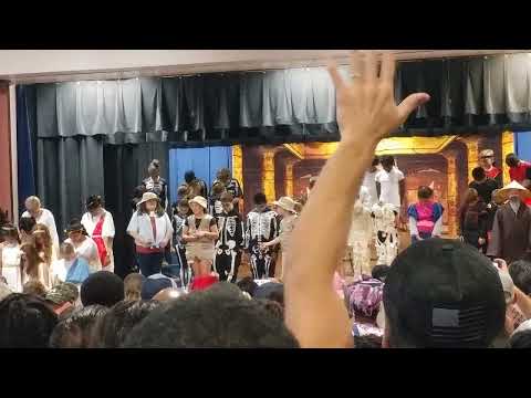 AUSTIN ELEMENTARY CHOIR.."DIG IT"..NORA EVERITT-OATES - YouTube