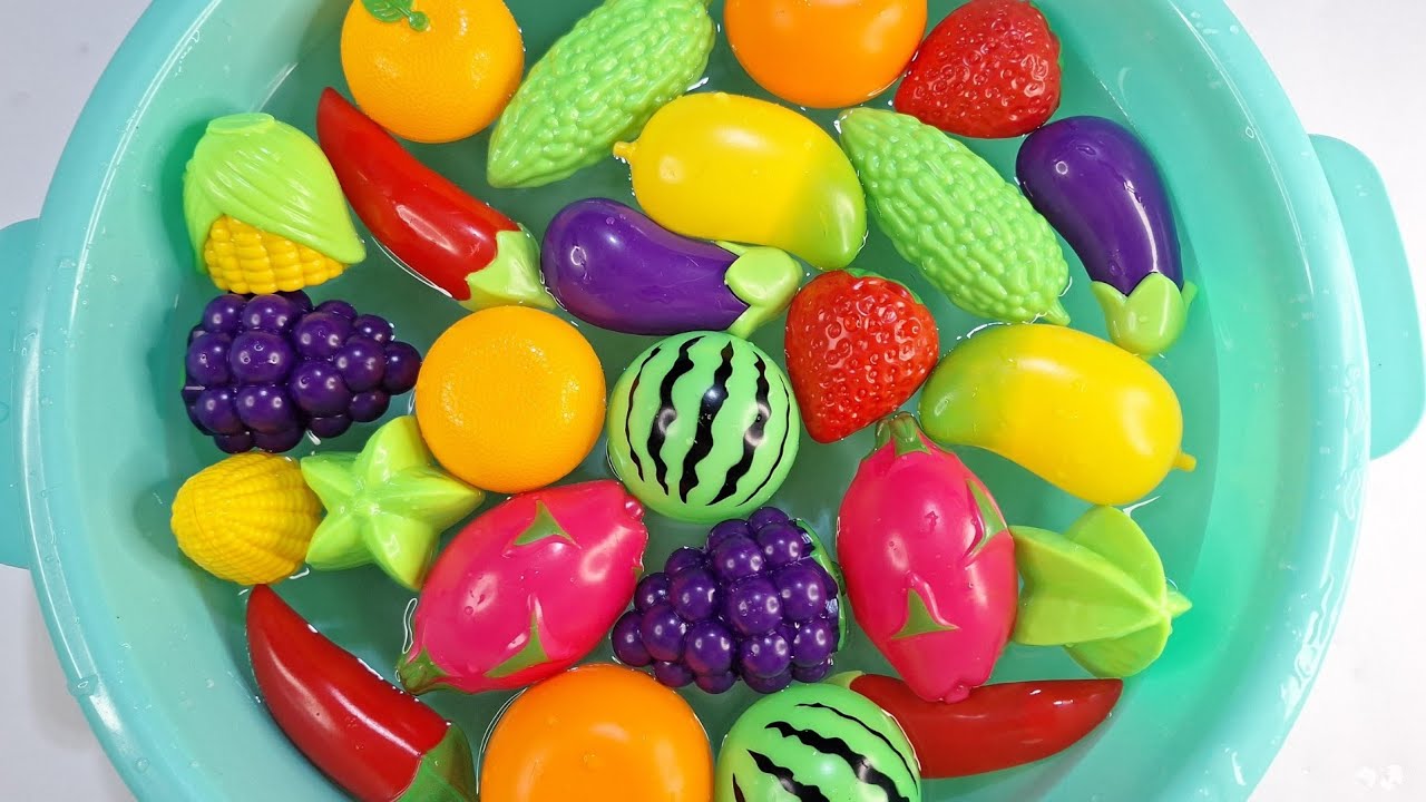 Satisfyingvideo|Throw fruits and vegetables into the green pool ASMR ...