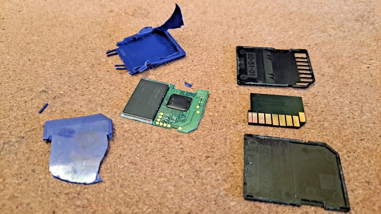 Peek inside another old SD card - YouTube