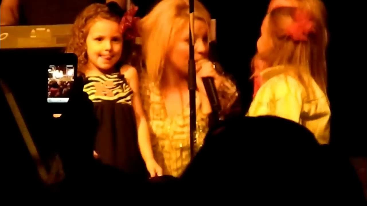 Lauren Alaina Georgia Peaches - YouTube