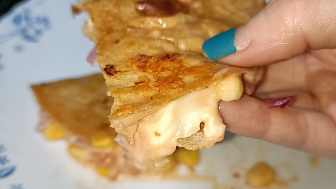 Bachi Roti se Banaye ye Snacks 😋 Easy and Tasty Evening Snacks - YouTube
