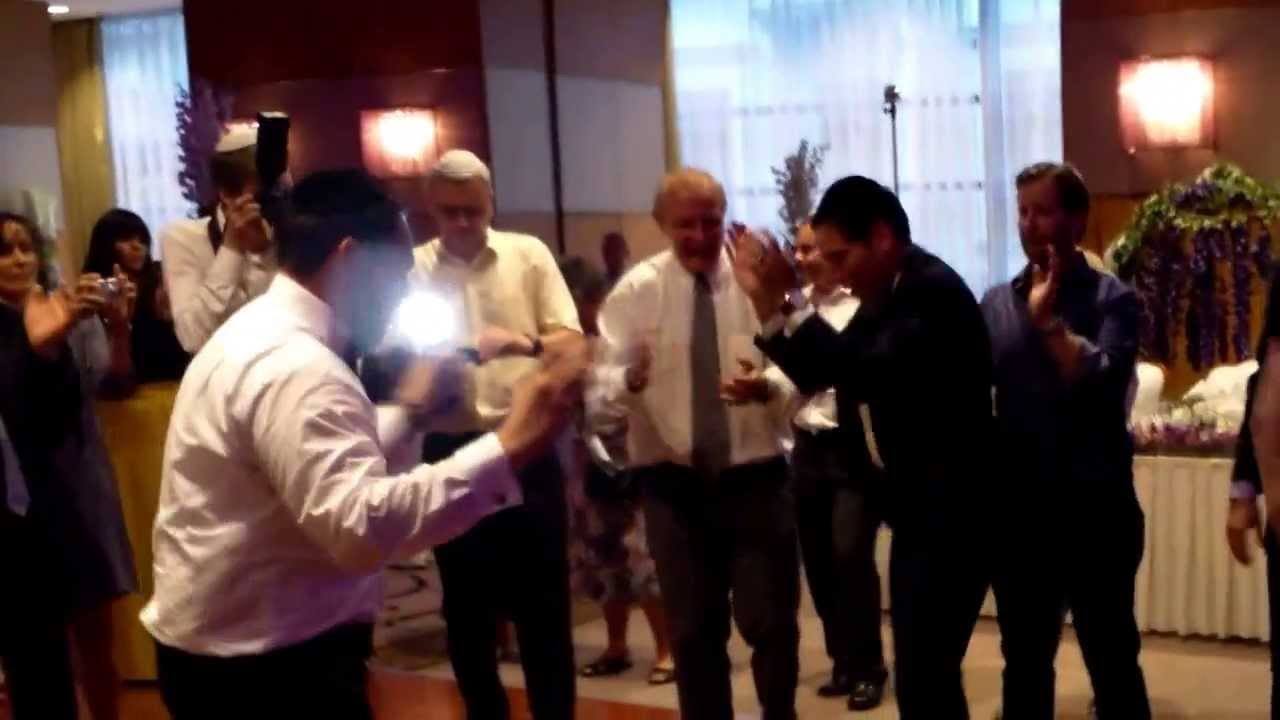 Simcha dance, Budapest, Hungary. - YouTube