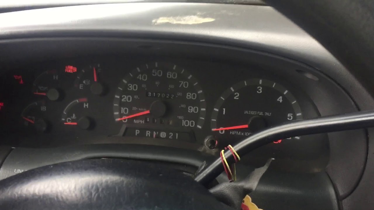 ‘97 Ford F150 Lariat Startup Engine - YouTube