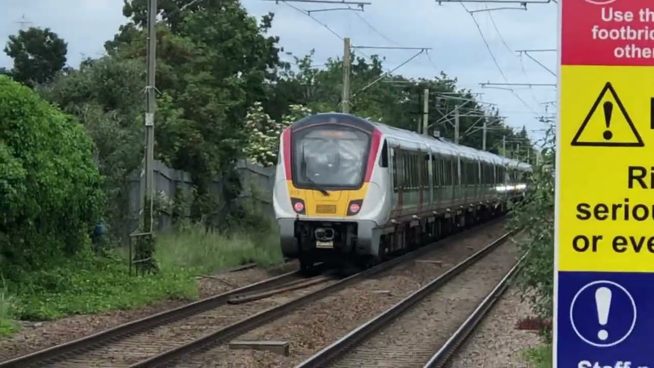 Trains at Enfield Lock 01/06/24 (WAML) - YouTube
