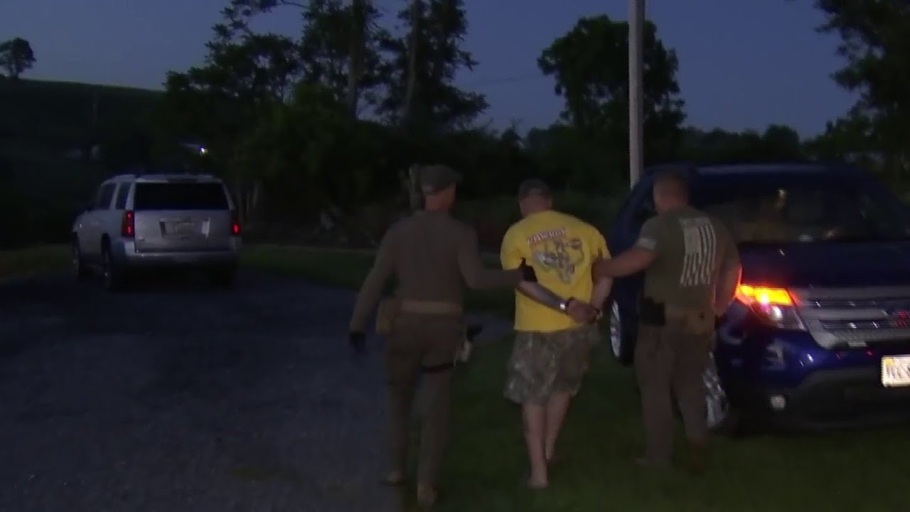 Man Arrested After Six And A Half Hour Standoff With Police Youtube