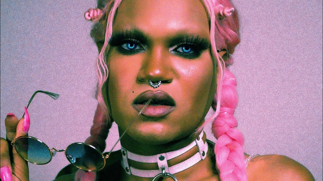 High Fashion (OFFICIAL AUDIO & LYRICS) - YouTube