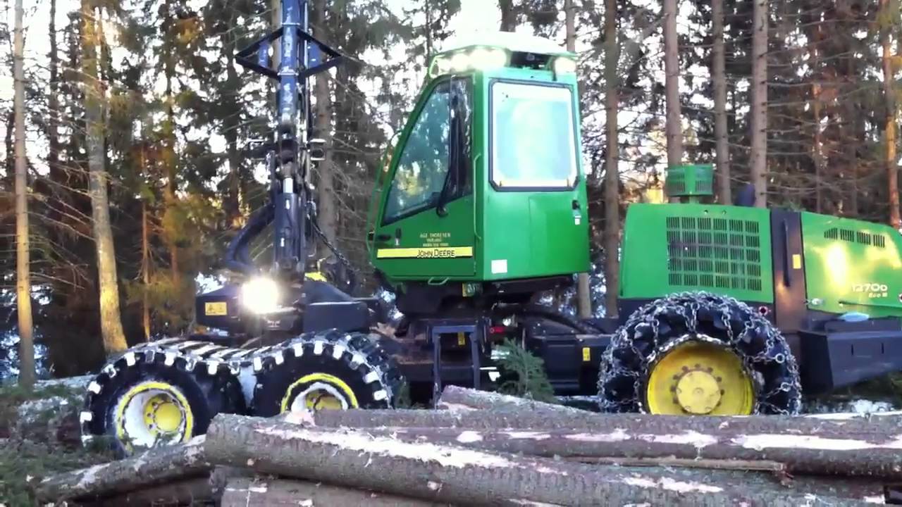 John Deere 1270D - YouTube