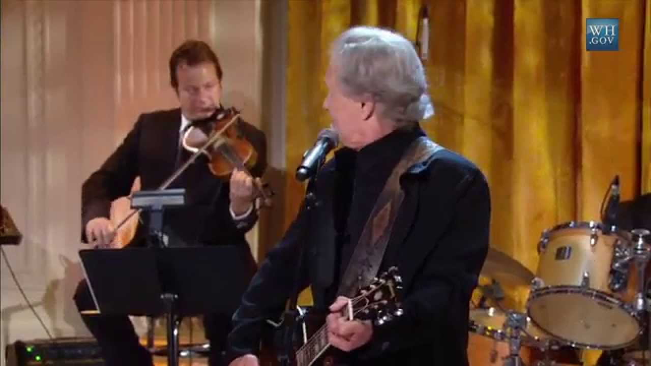 Kris Kristofferson (with Lauren Alaina, Lyle Lovett) - Me and Bobby ...