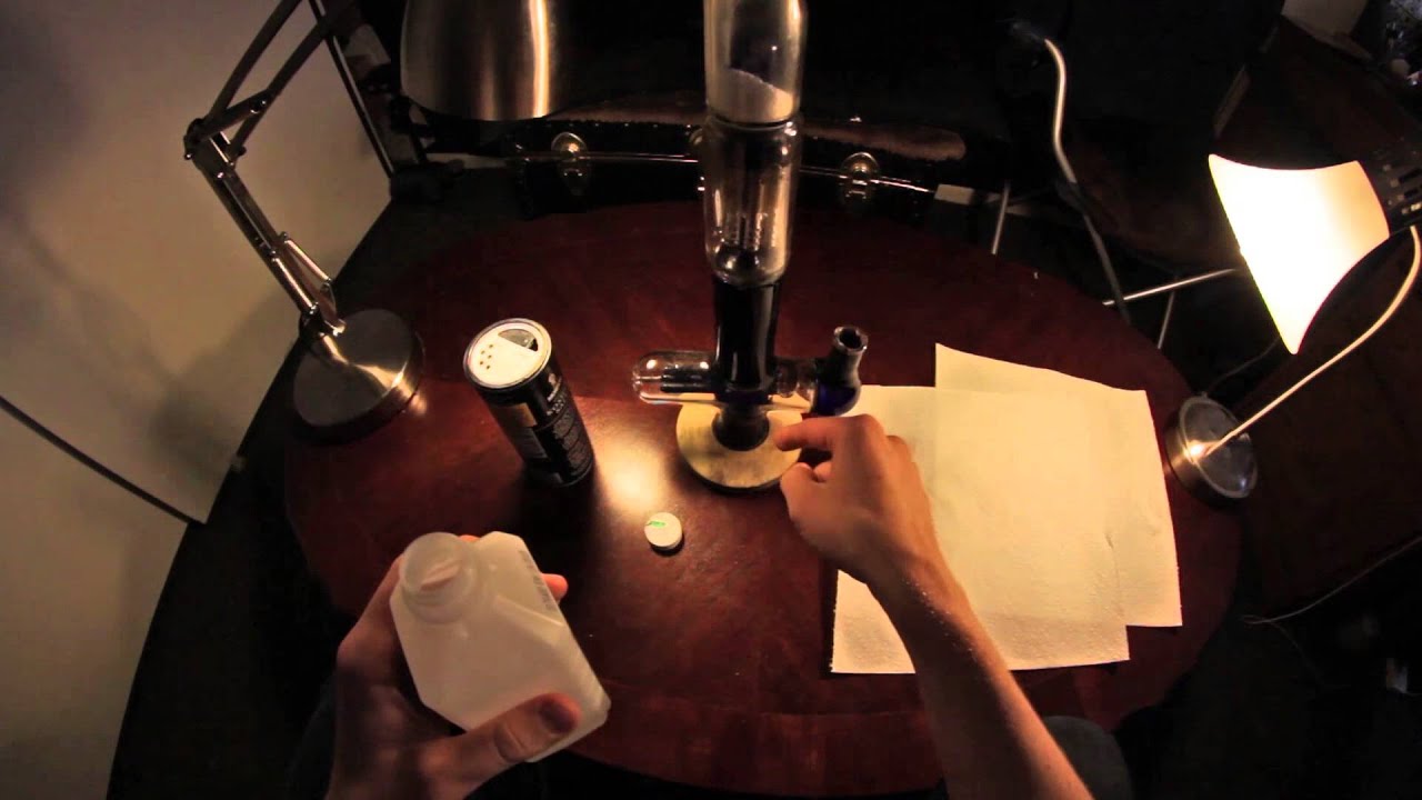 Toker Tips: How to Clean a Bong - YouTube